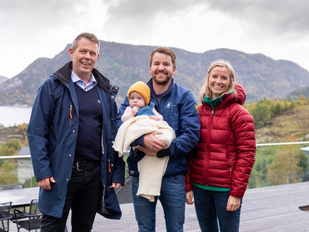 Enebolig på ett plan med panoramautsikt!