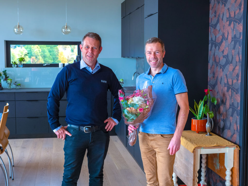 Bli med inn i "hyttehuset" til Atle (48) og Torill (42) på Bjoa i ...